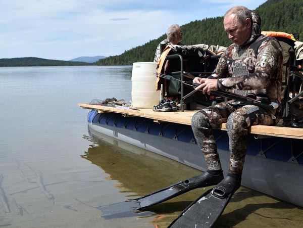 Vladimir Putin | Putin Went on Vacation and Released Shirtless Pictures ...