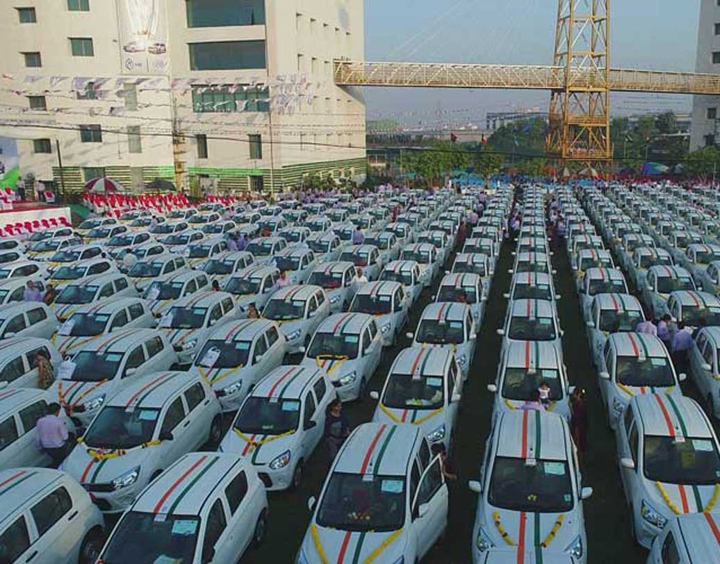 SAVJIBHAI DHOLAKIYA | Few lesser known facts about Surat based ...