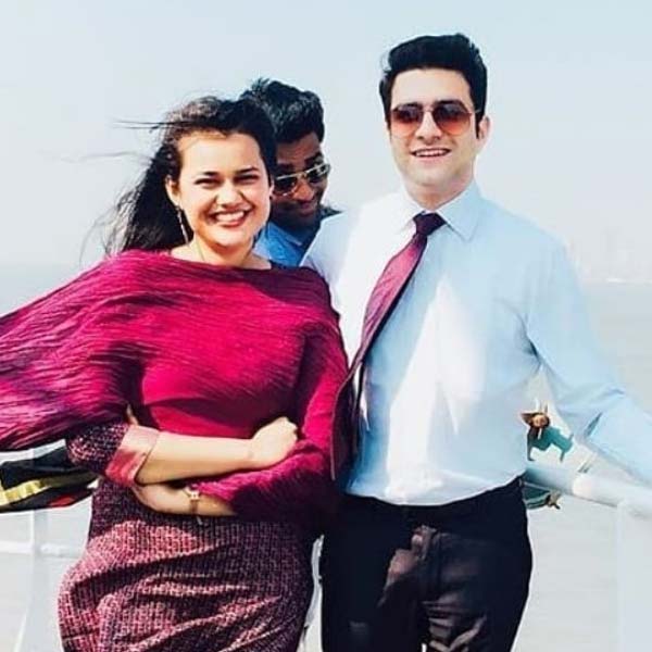 IAS Athar Aamir Khan's Wife | IAS Athar Aamir Khan's wife Dr Mehreen Qazi, fans call her Kashmir ...