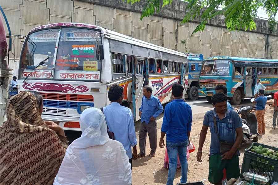 Bardhaman Bus Services | Roadside merchants worried as Court ordered to ...