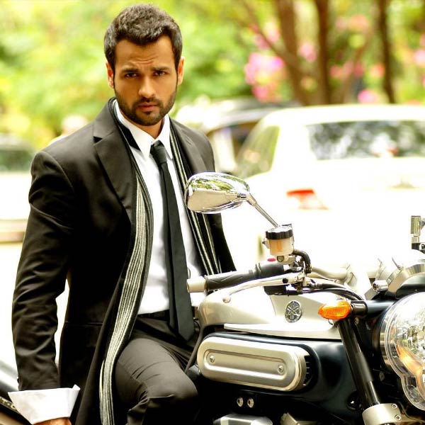 Rohit Roy | Bollywood actor Salman Khan called Rohit Roy a fat cow and said that Salman would ...