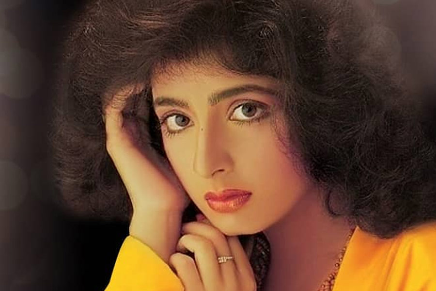 Bollywood Actress Kanchan | All you need to know about actress Kanchan who is lost from ...