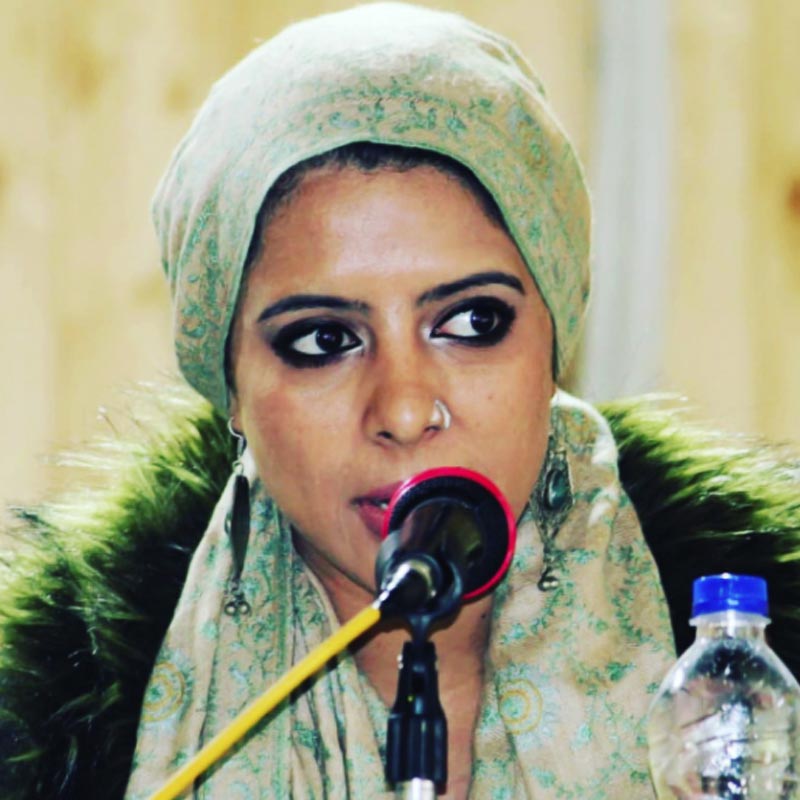 Pottery Art | Saima Shafi, a Civil Engineer known as Potter Girl from Kashmir wants to revive ...