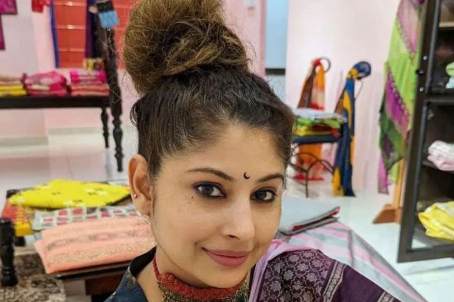 IAS | From Tina Dabi to Aishwarya Sheoran: Meet the most popular female ...