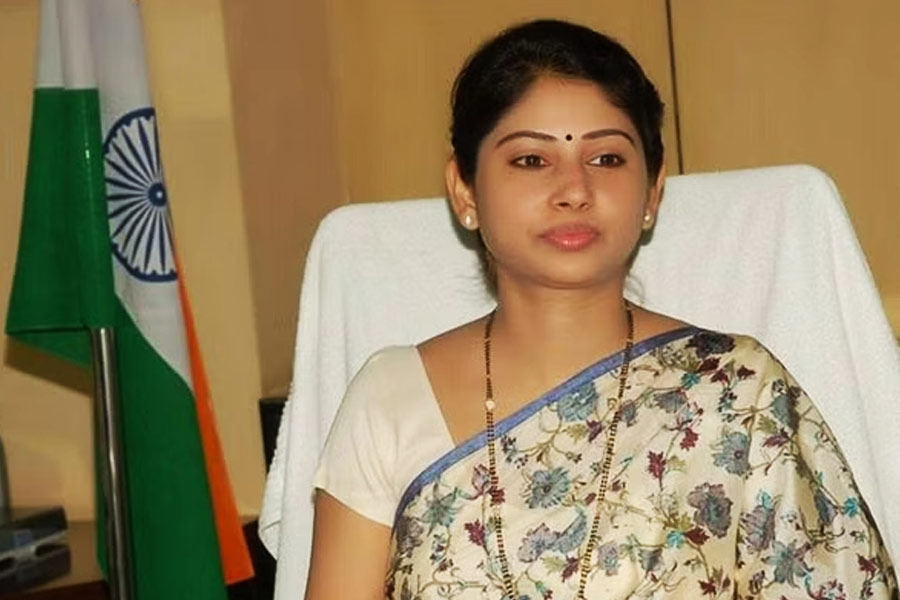 IAS | From Tina Dabi to Aishwarya Sheoran: Meet the most popular female ...