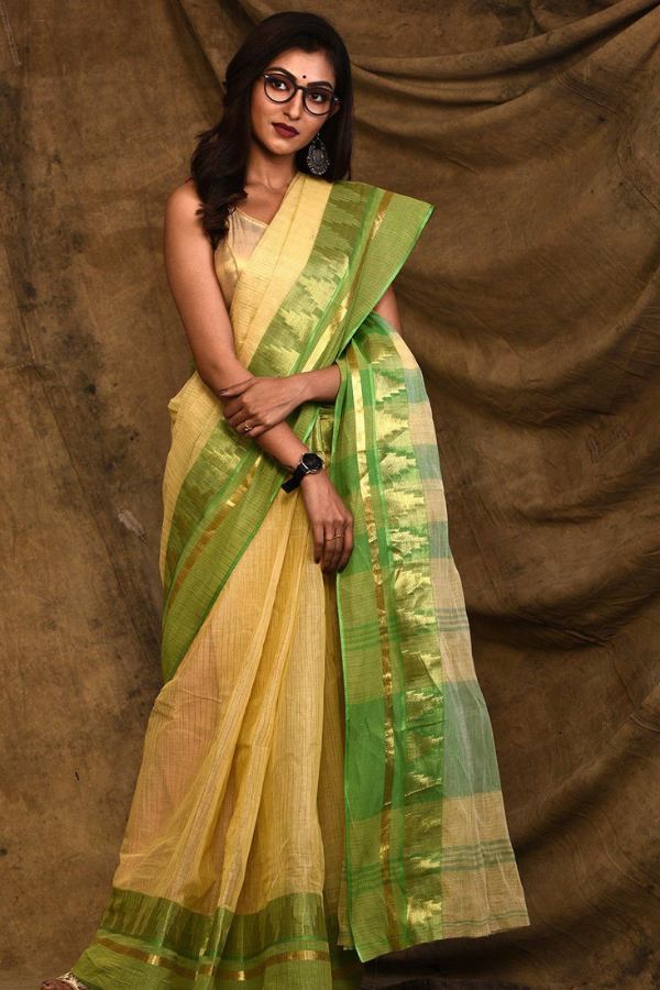Durga Puja Fashion | Santipur-Fulia handloom saree is the new trend for ...
