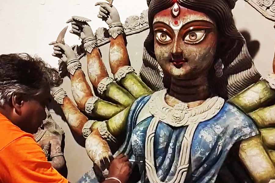 Durga Puja 2023 | Behala Club Durgotsab Committee celebrates 79 years ...