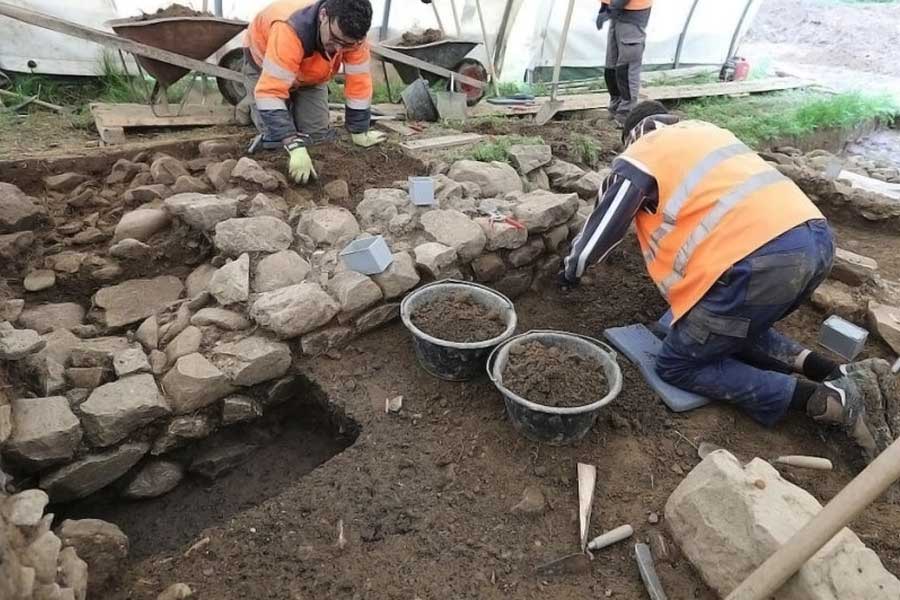 Archaeologists have discovered the remains of a Roman building complex ...