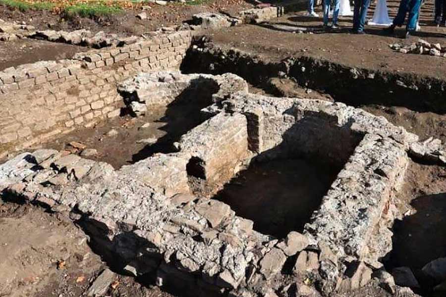 Archaeologists have discovered the remains of a Roman building complex ...