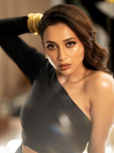 Mimi Chakraborty Hot Looks Actress Mimi Chakrabortys Hot Looks Watch In Pics Here Dgtl