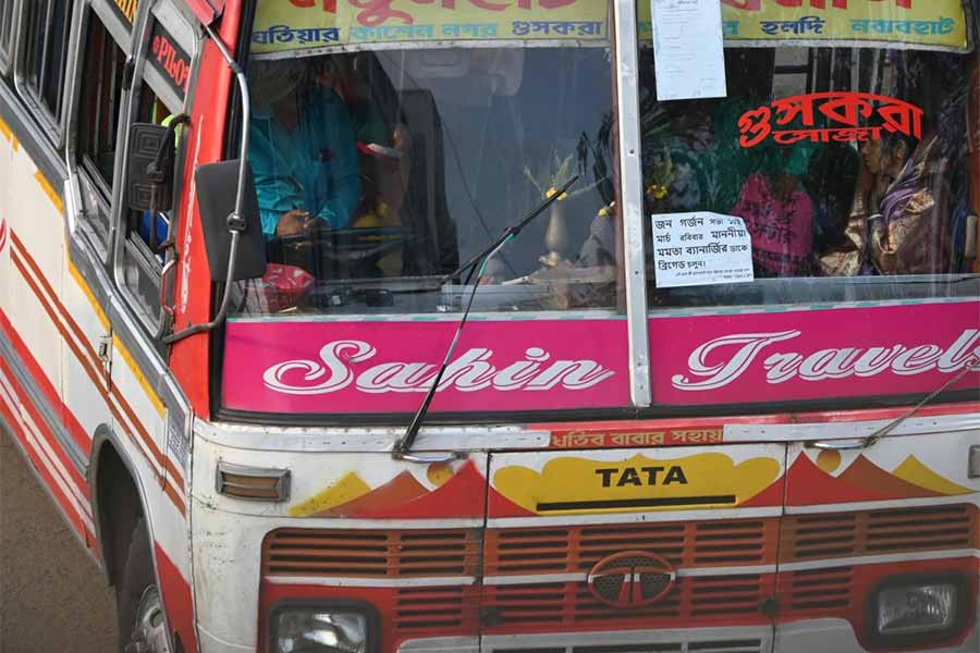 TMC Jana Garjana | TMC Brigade Rally 2024: Many buses started their ...