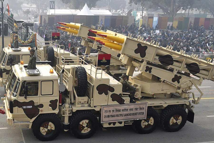 Pinaka Multi Barrel Rocket Launcher | Pinaka Multi Barrel Rocket ...