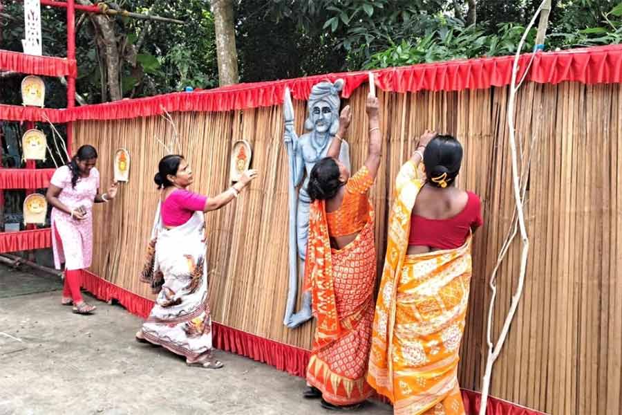 Durga Puja 2024 | Puja Committee run by women at Kalna Subdivision ...