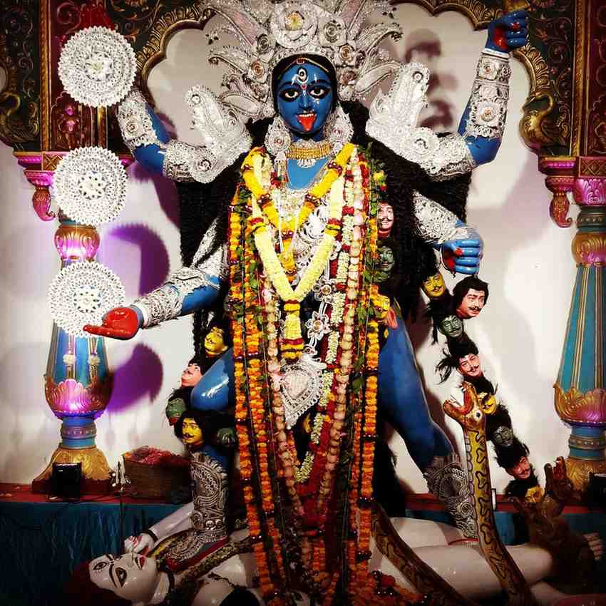 Fatakesto Kali Puja 2024 | kali puja 2024 Explore Kolkata's old and luxurious Kali Puja, known ...