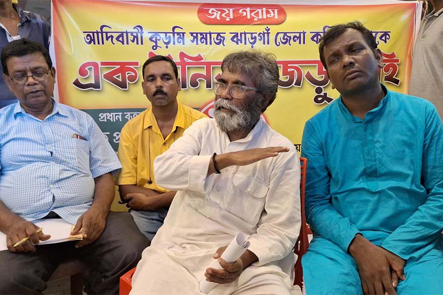 Ajit Prasad Mahato | Kurmi social organization leaders supported Ajit Prasad Mahato - Anandabazar