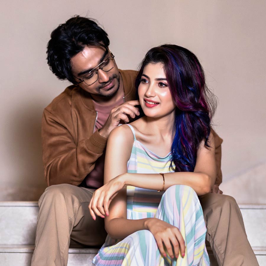 Tollywood New Pair | New friendship brewing Lahoma Bhattacharjee and Arpan Ghoshal caught in ...