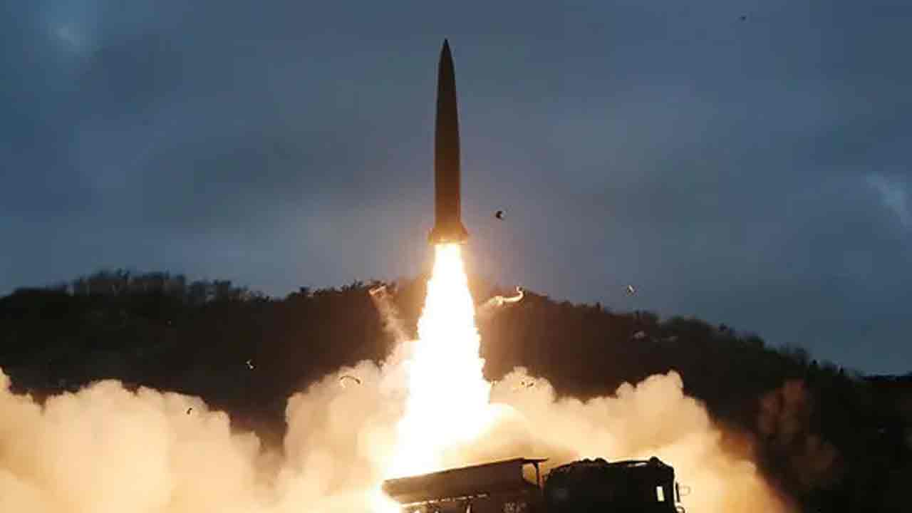 China’s DF-5C Strategic Nuclear Missile | China shows off powerful nuclear missile on V-day ...