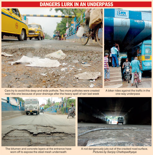 Potholes, protruding rods in Patipukur nightmare - Telegraph India