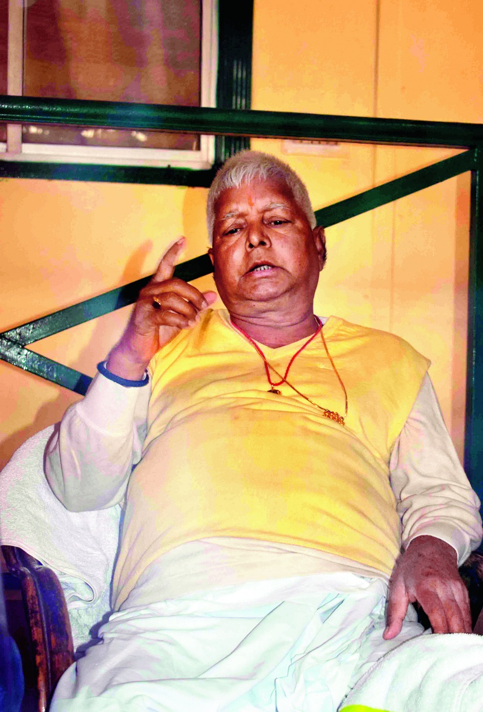 Lalu slams Trump on curbs - Telegraph India