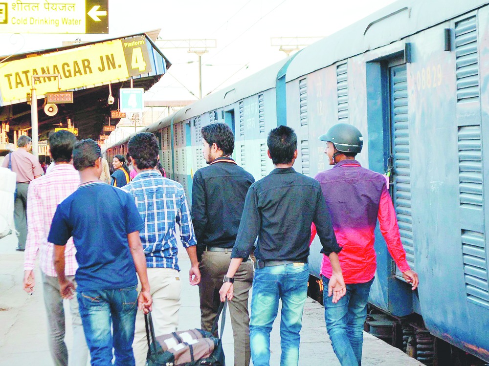Special trains on Chhath tracks - Telegraph India