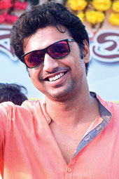 Dev debuts in House speech - Telegraph India