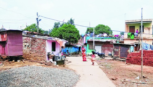 ODF: Open Deception Fiasco - Capital's urban slums bare poop posers ...