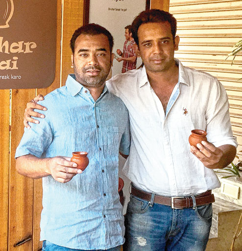 Mafia brothers bring a bite of Calcutta rolls - Telegraph India