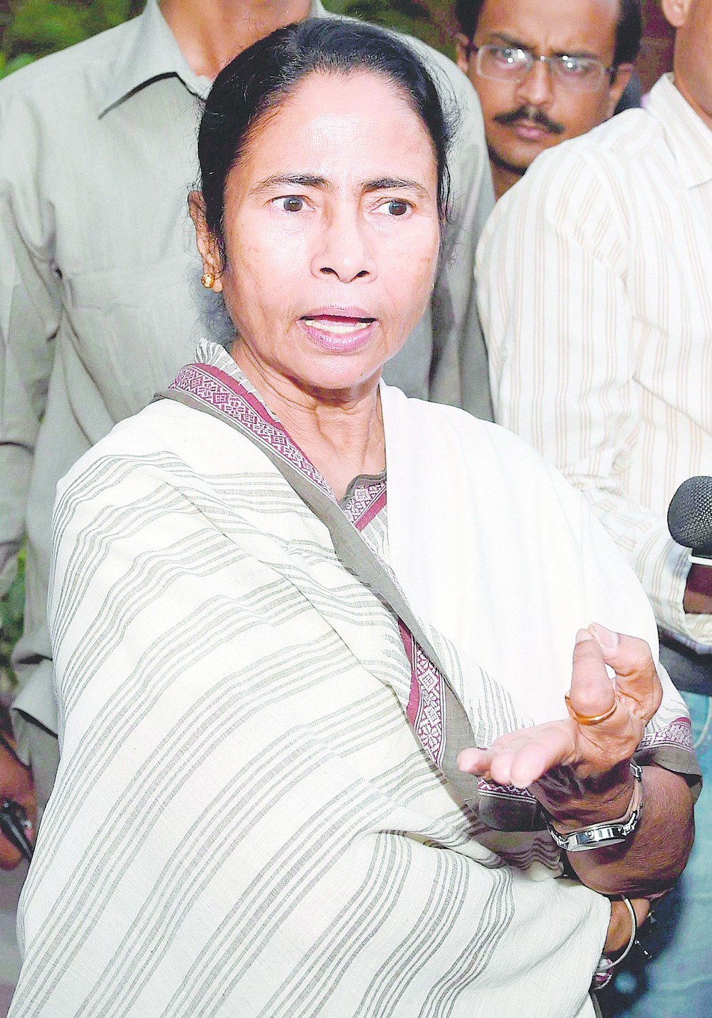 Royal pat in advance - Telegraph India