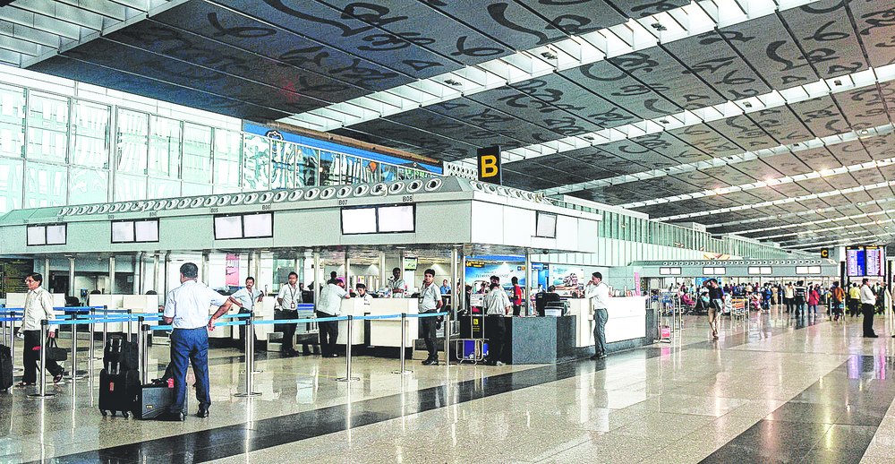 Bag of woes at airport - Telegraph India