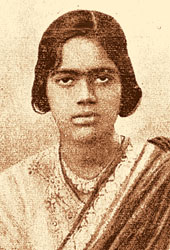 Look back at she the martyr - Telegraph India