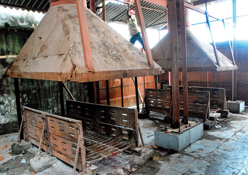 Makeover for wooden pyres - Telegraph India