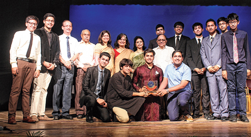 Students tackle world crises - Telegraph India