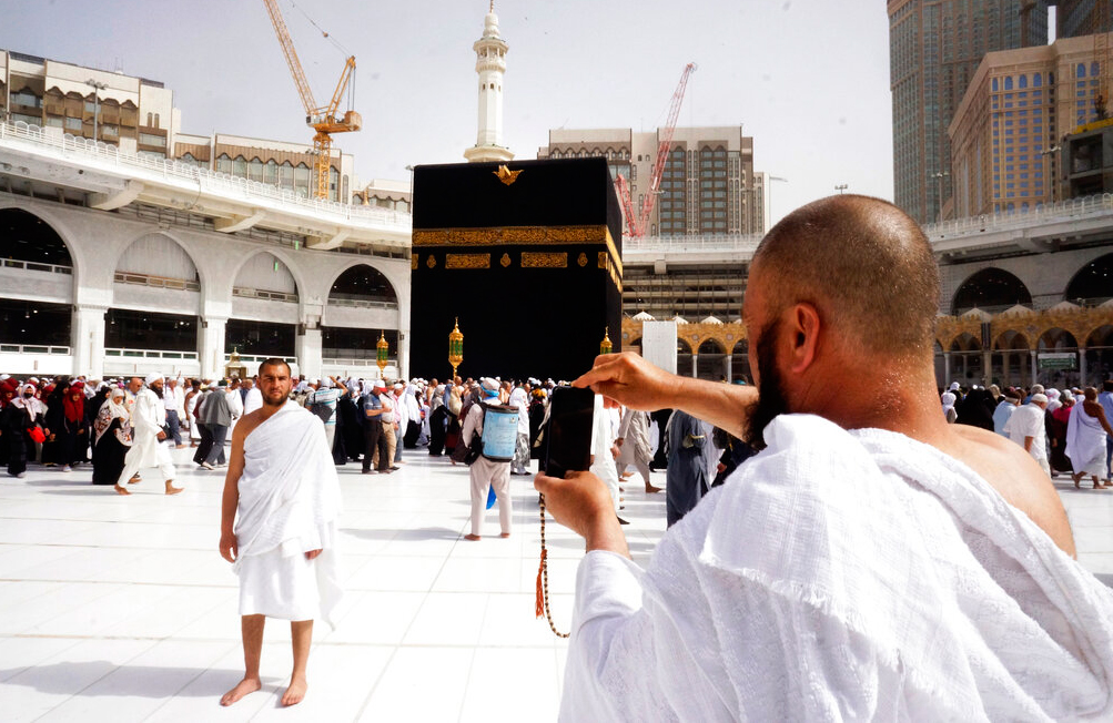 Grand Mosque | Coronavirus outbreak: Mecca shrine emptied for cleaning ...