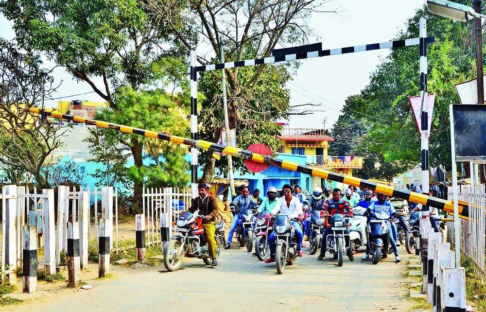 Bridge balm for crowded area - Telegraph India