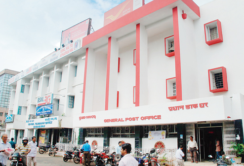 Postmen remember their glorious days - Meetings with customers and ...