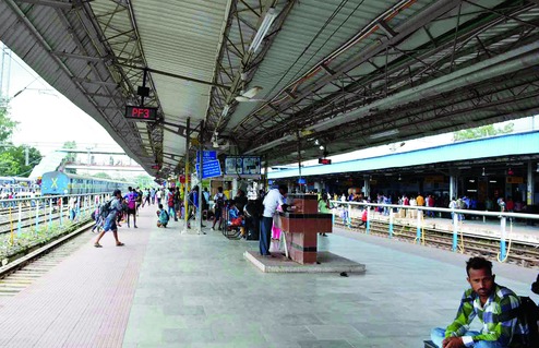 Toilet torment on Ranchi platforms - Telegraph India