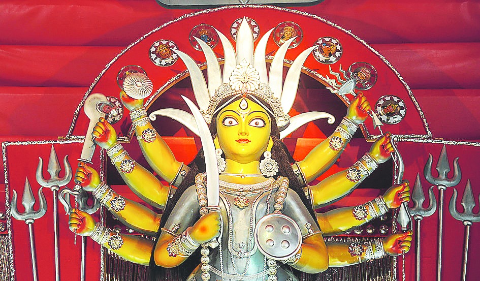 Salute for caring on Puja days, sharing all year - Telegraph India
