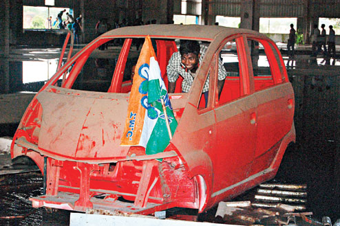 Serpentine queues and real serpents - Telegraph India