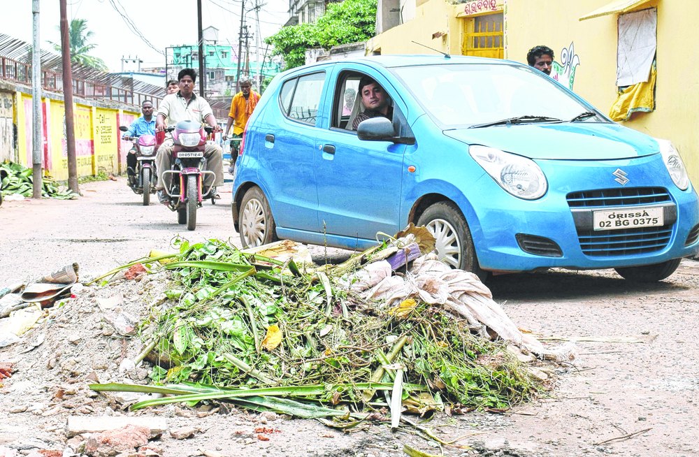 Cuttack strike raises a stink - Telegraph India