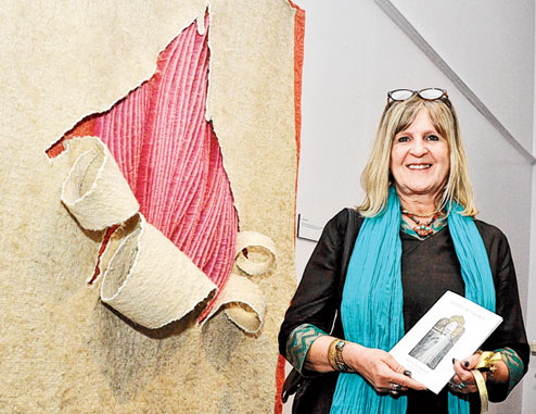 Hungary, Tagore & textile art - Telegraph India