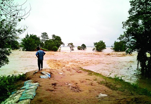 Situation grim in Dhemaji - Telegraph India