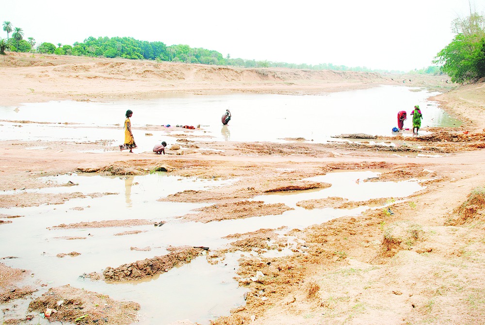 Drain that flows into Ganga - Telegraph India