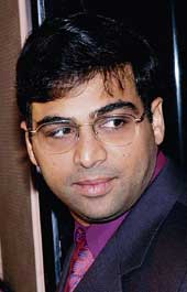Anand to take on Shirov in Round VI - Telegraph India