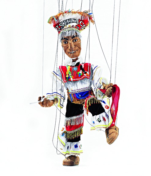 Puppets, all on a chain - Telegraph India