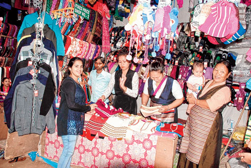 Fight on for free Tibet - Market shrinks, hopes high - Telegraph India