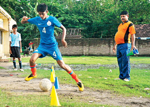 Stopper son lives striker dad's dream - Krishanu only player from ...