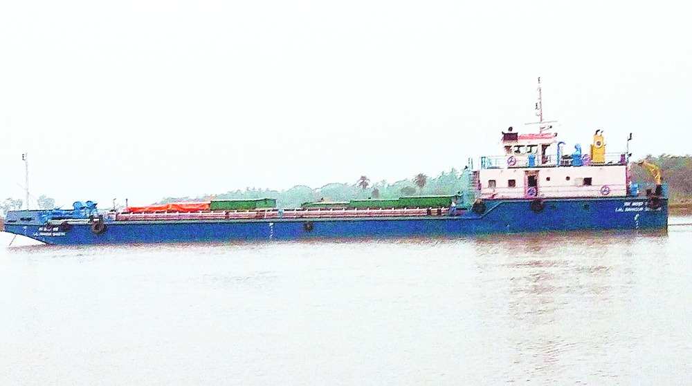 Smooth run for 300-tonne vessel - Telegraph India