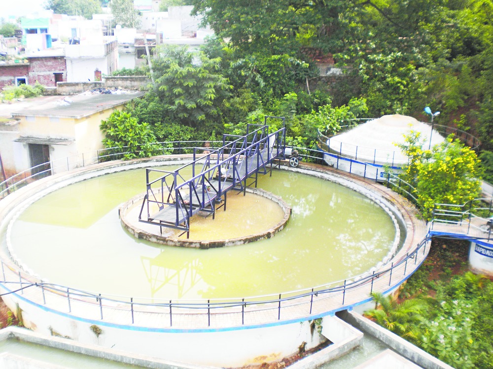 CM turns on water project - Telegraph India