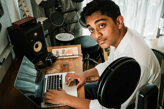 17 year old Singapore Boy Writes Book On School Bully Telegraph India 17 year old Singapore Boy Writes Book On School Bully Telegraph India