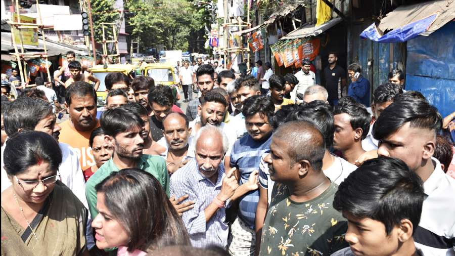 Jorabagan water supply hit, residents blocks roads in protest ...